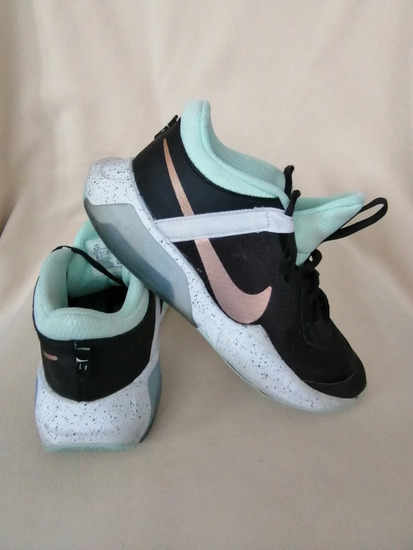 NIKE AIR ZOOM CROSSOVER patike br 36,5 , kao 37