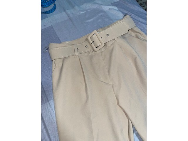 Prodajem drap nove pantalone