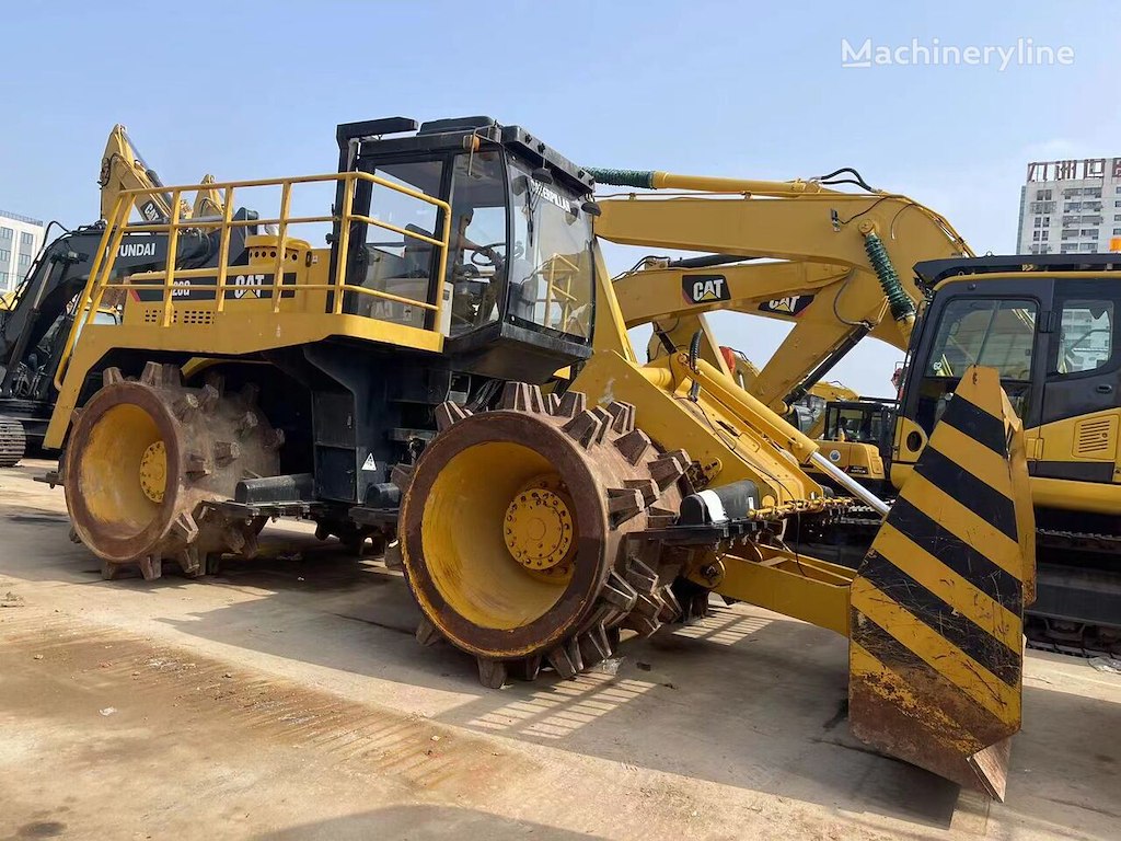 Caterpillar 826G valjak za asfalt