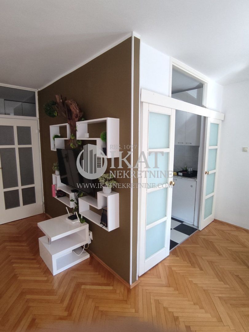 Tašmajdan, dvosoban stan 62m2 ID#3451 1.000 €