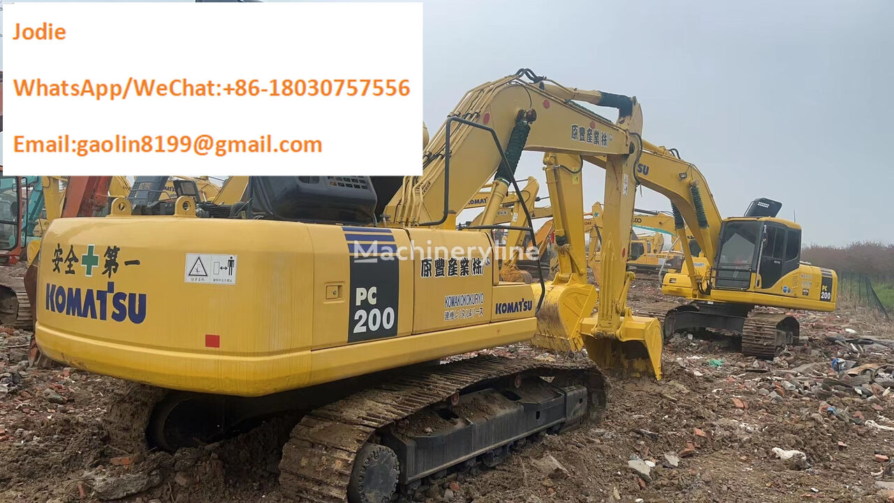 Komatsu PC200-7 bager guseničar