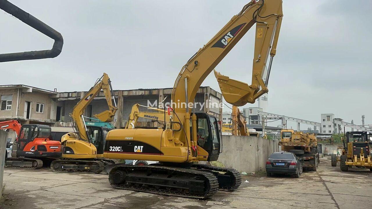 Caterpillar 320C bager guseničar