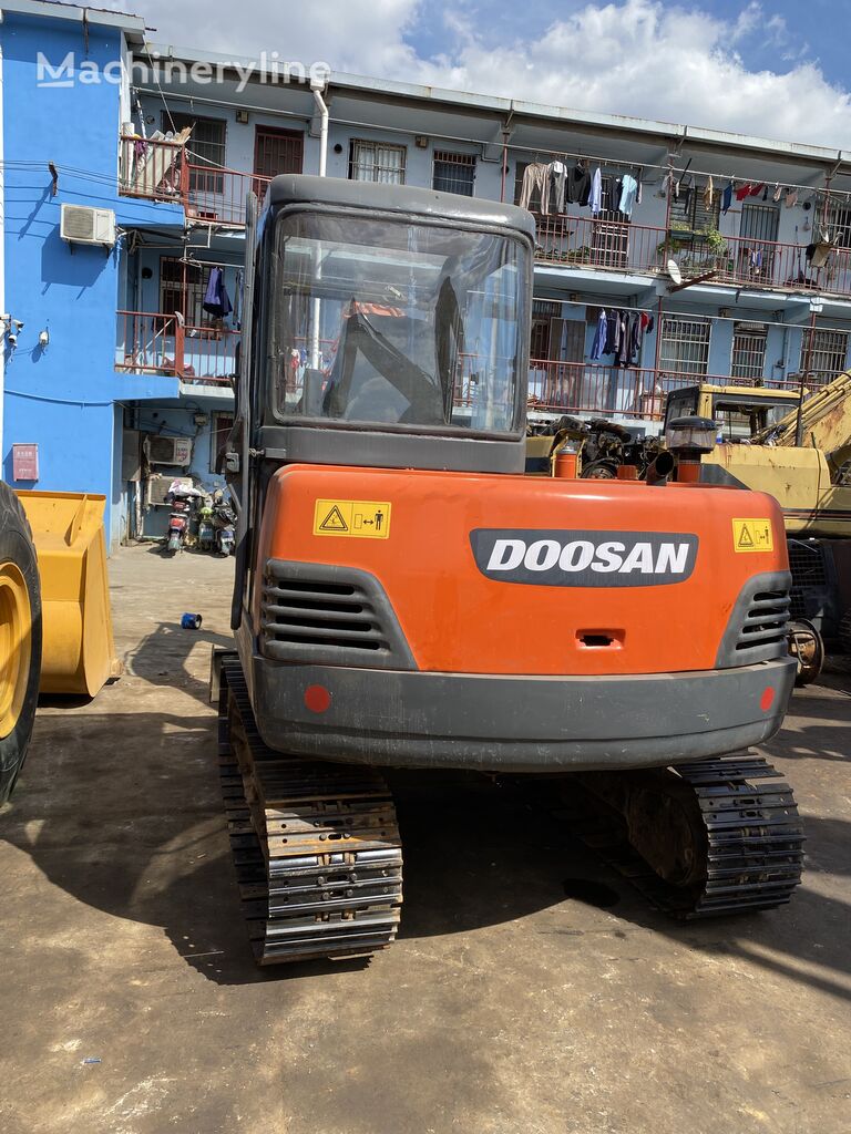 Doosan DH55 bager guseničar