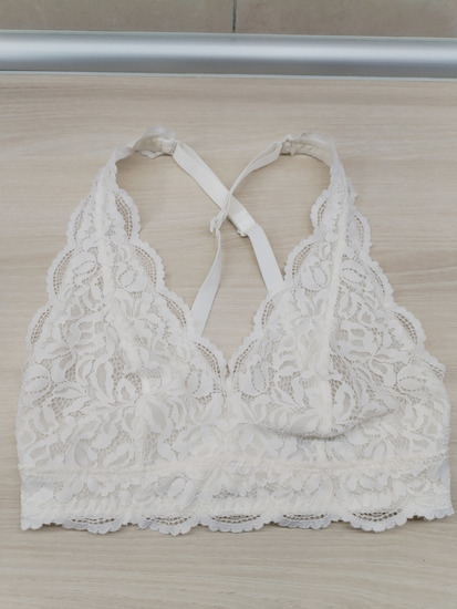 Primark čipkani top, 70E,NOVO