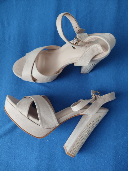 Sandale NOVE
