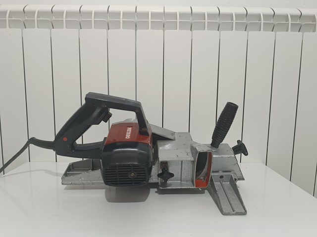 METABO rende 4360