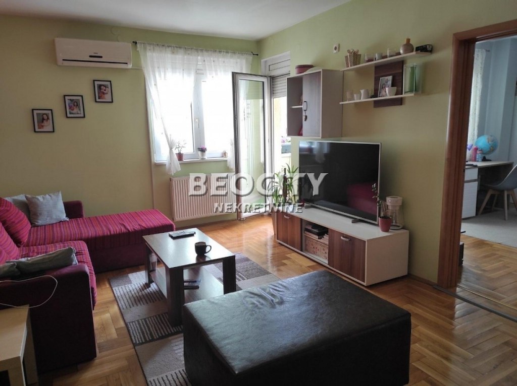 Novi Sad, Rotkvarija, Lukijana Mušickog, 2. 5, 72m2, 165000EUR