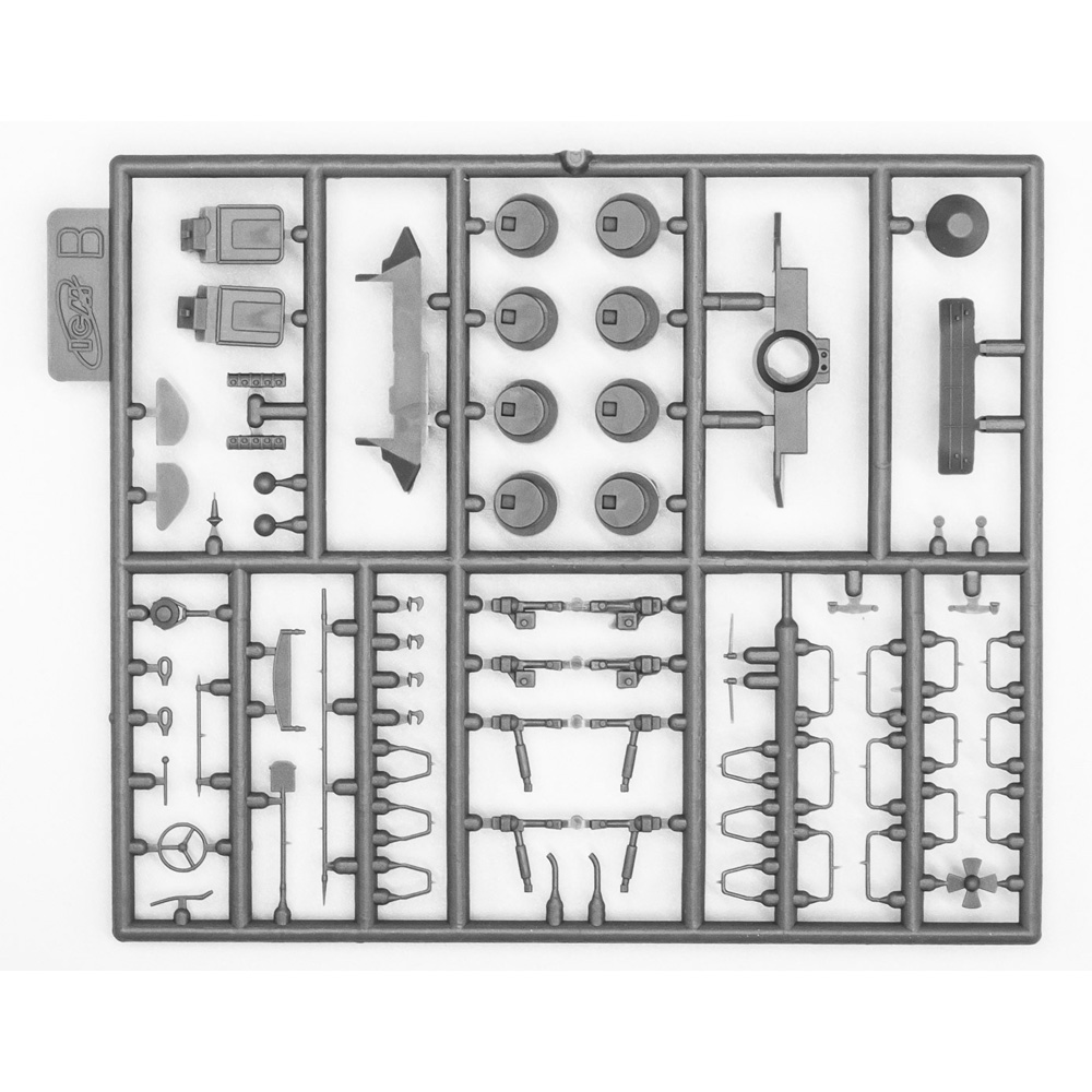 BTR-60P, Armoured Personnel Carrier 1:72