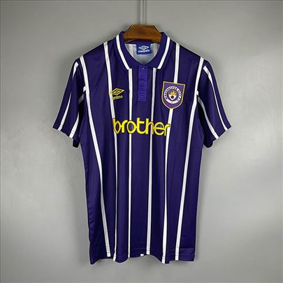 Manchester City 1993 gostujuci dres