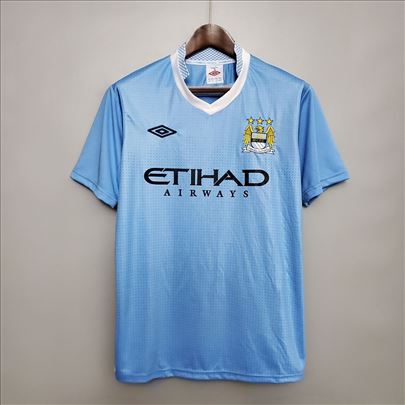 Manchester City 2011/2012 domaci dres