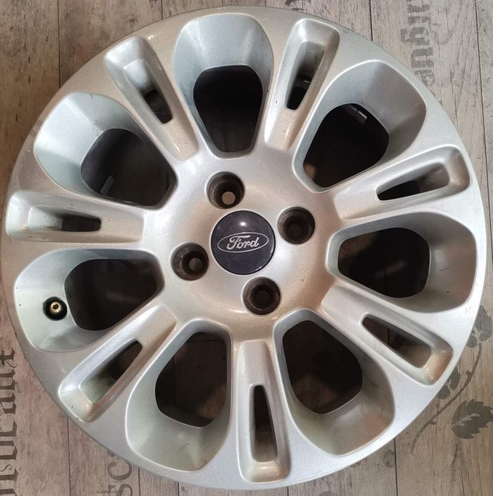 Ford 6×15 4/98 ET40