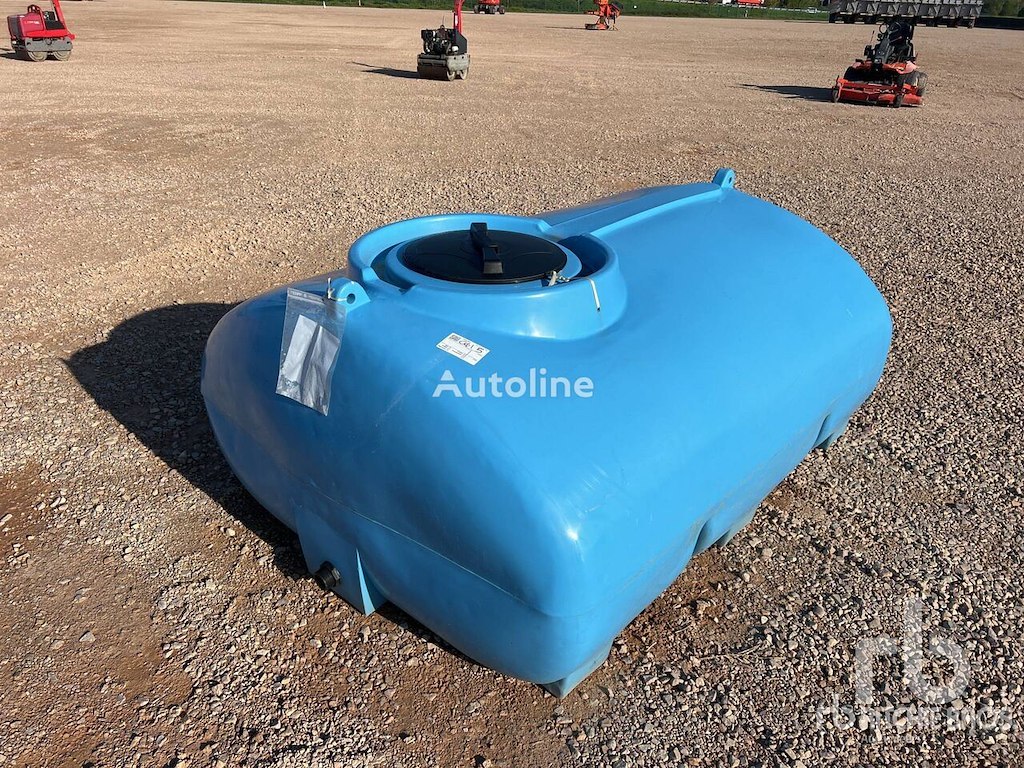 Prodaje se Citerne A Eau 2000 L Water Tank rezervoar za vodu na aukciji