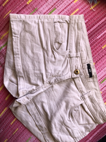 H&M sorts