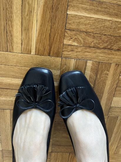 Crne italijanske kozne cipele