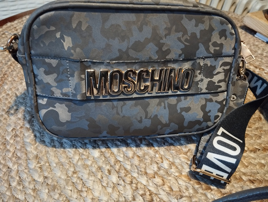 Moschino torbica sniženje 1000