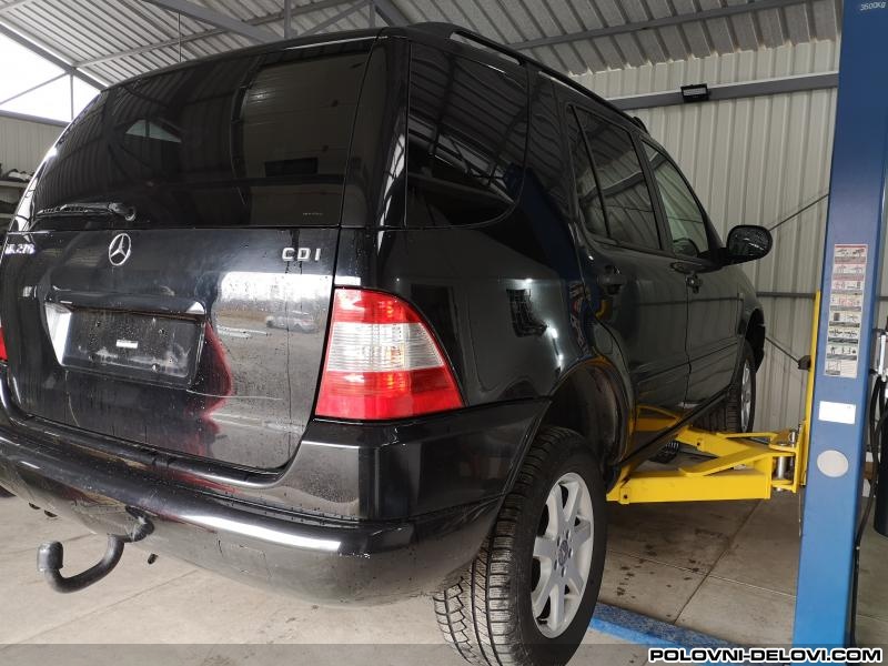 Mercedes ML 270 Kompletan Auto U Delovima