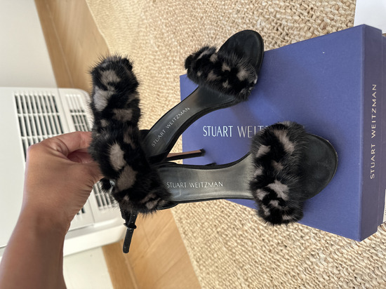 Stuart Weitzman stikle