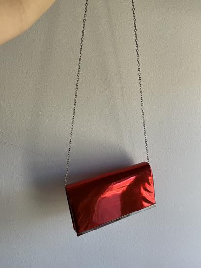Nova crvena torbica