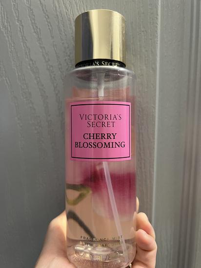 Cherry Blossoming Victoria's Secret Fragrance Mist