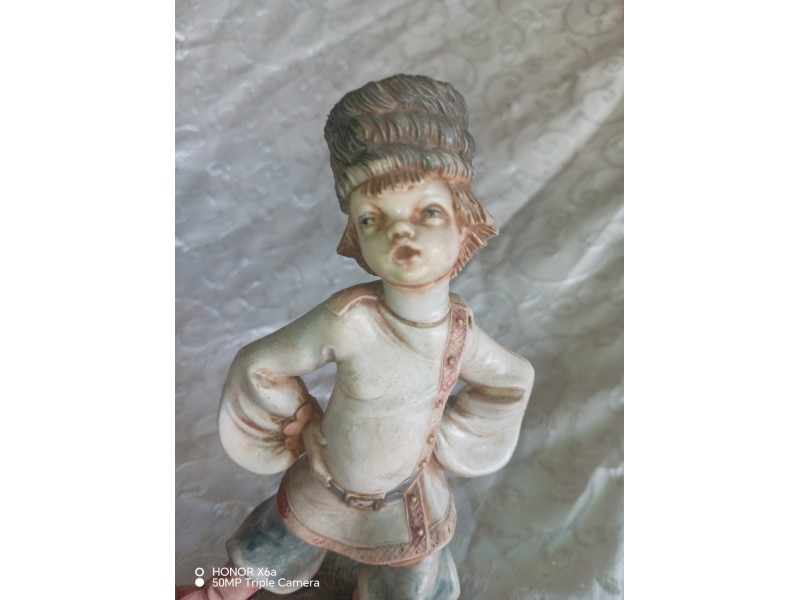 Stara figura „Depose" 6