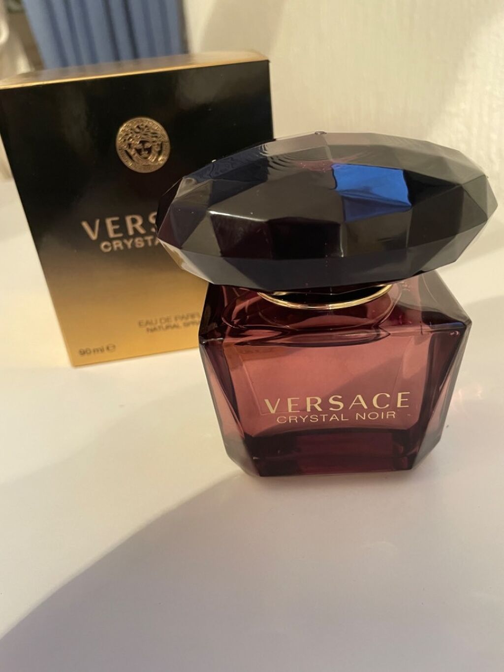 Versace Crystal Noir. Orginal u orginalnom pakovanju