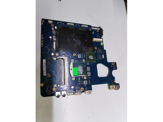 Samsung NP300e5c Maticna ploca i procesor i3-2328m