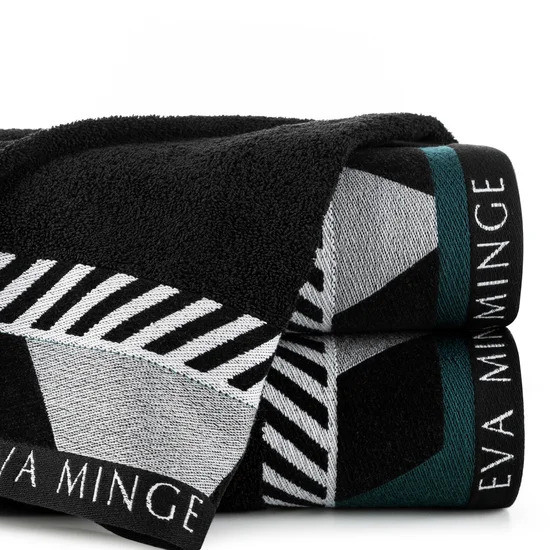 Eva Minge EVA7 peškir od paperjastog pamuka sa ukrasnom bordurom, boja crna