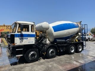 Liebherr na šasiji DAF F2800 kamion s mešalicom za beton