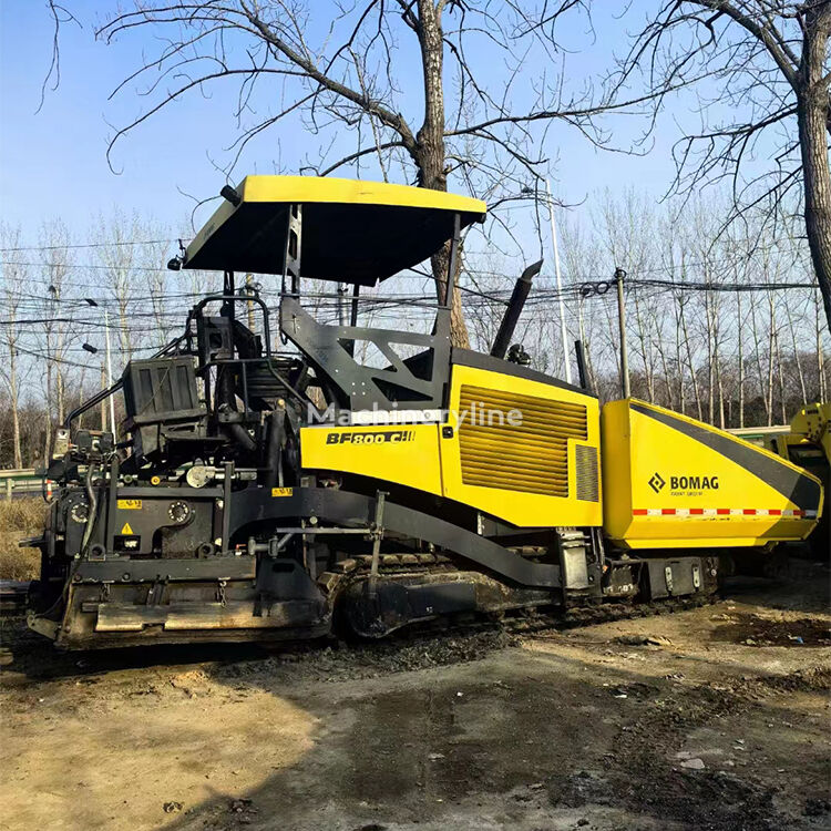 BOMAG BF800C asfaltni finišer guseničar