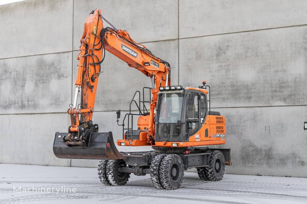 Novi Doosan DX 140 W-3 bager točkaš