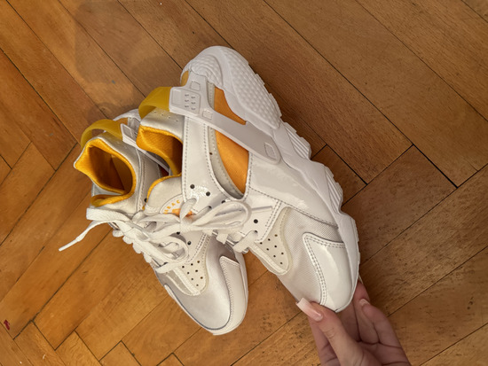 Nike Huarache NOVO SADA 7000