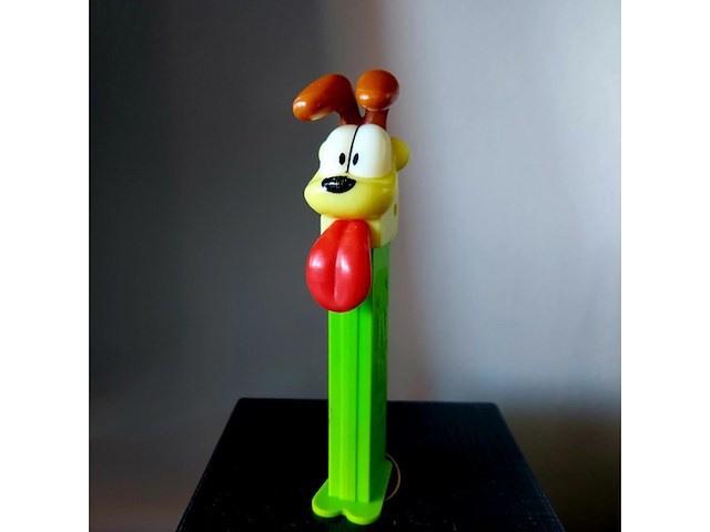 PEZ - US Patent 4.966.305 - ODIE Garfield Dog 1998 god.