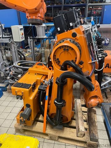 Industrijski robot
KUKA KR60 Jet Robot-w mit 24 m Achse