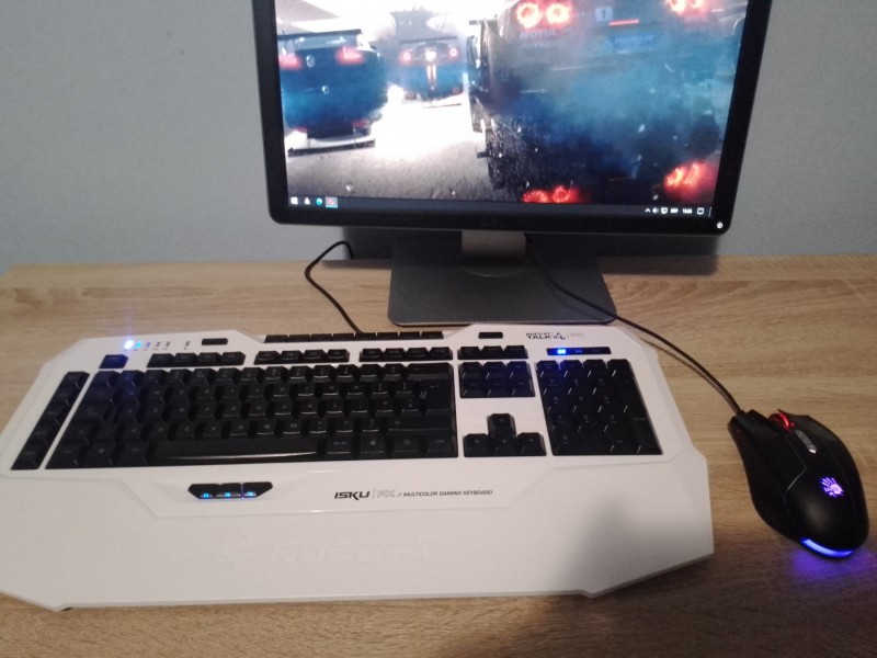 ROCCAT Isku FX White Multicolor