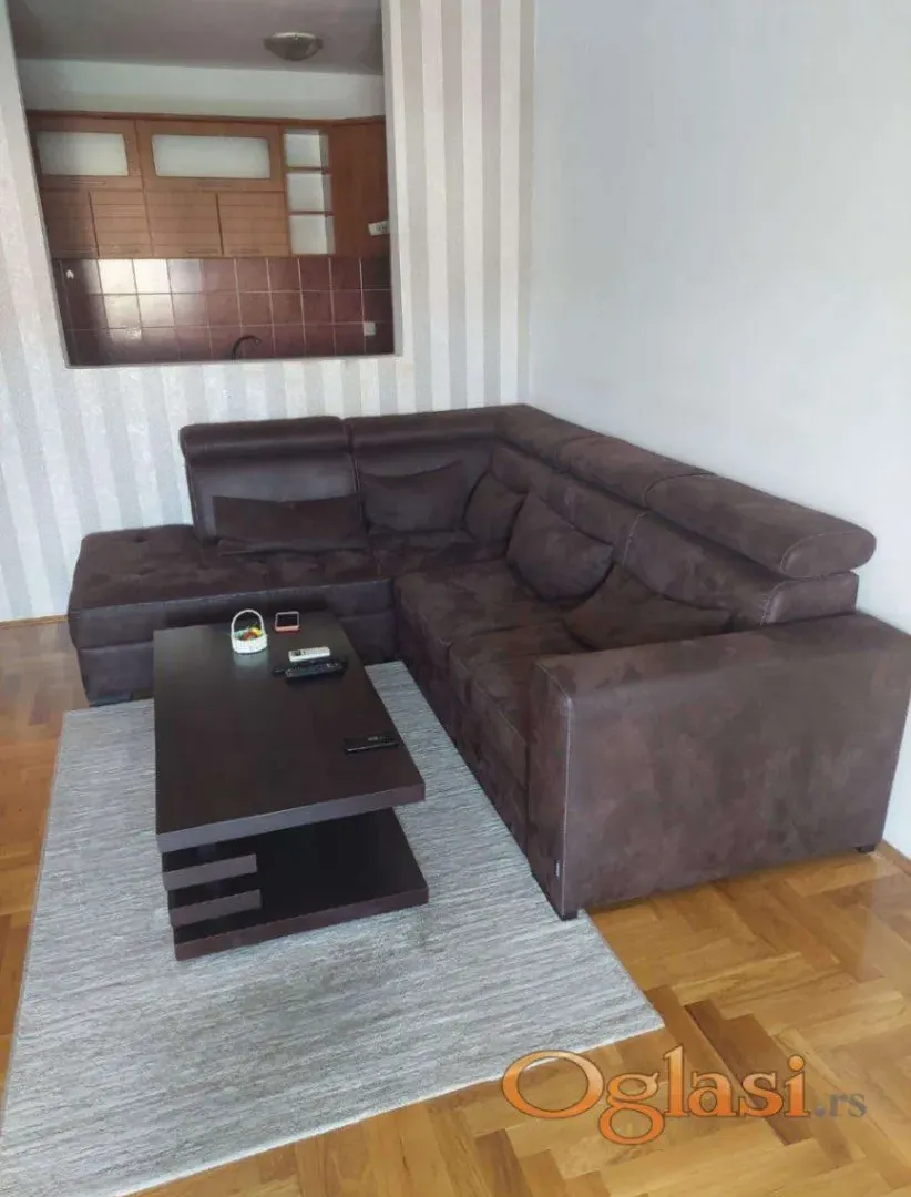 Izdavanje, dvosoban stan, 50m2, Sajam, Novi Sad, Novi Sad