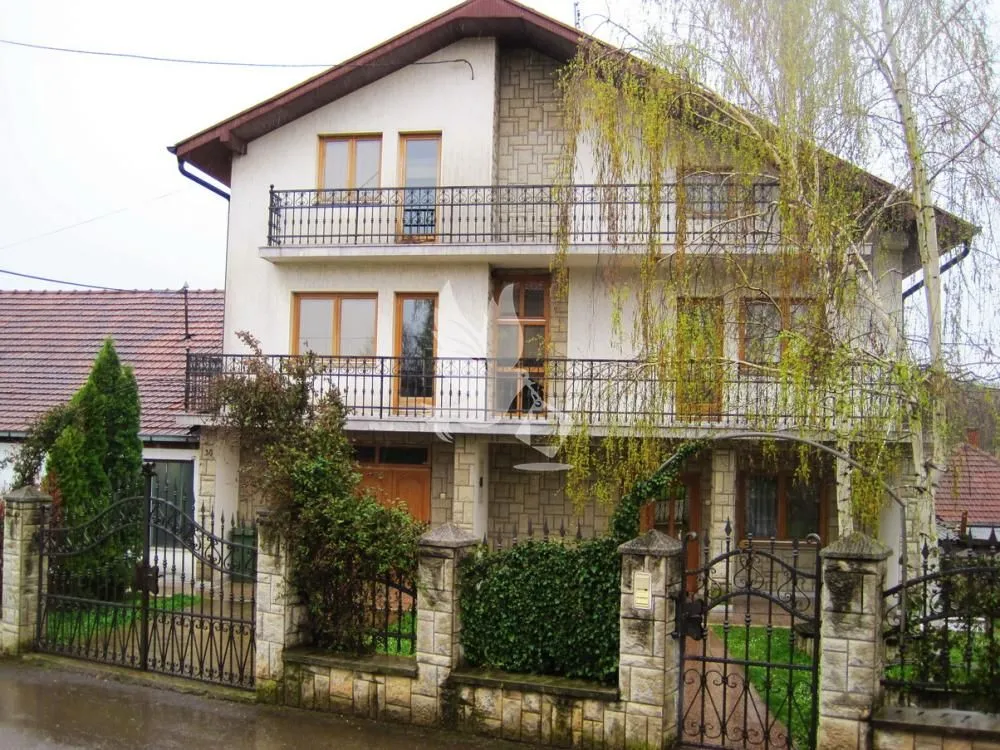 Prodaja, kuća, 300m2, Koraćica, Mladenovac, Beograd