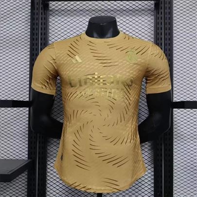 Real Madrid 2023/2024 Gold Edition dres