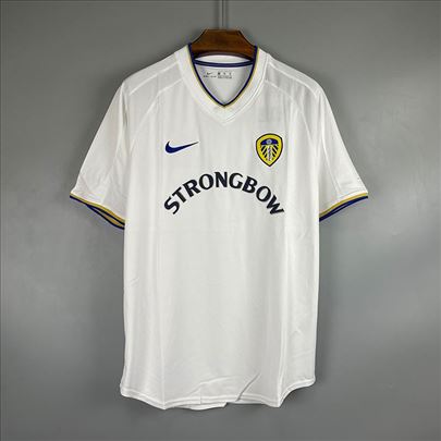 Leeds United 2000/2001 domaći dres