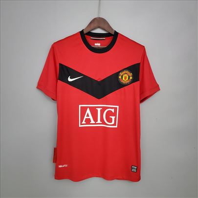 Manchester United 2009/2010 domaci dres
