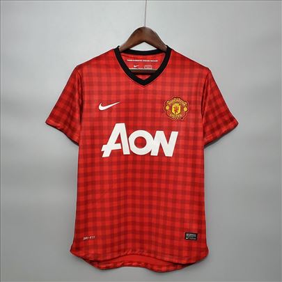 Manchester United 2012/2013 domaci dres