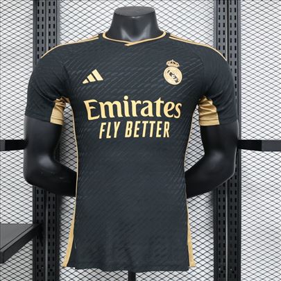 Real Madrid 2023/2024 gostujuci treci dres