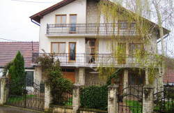 Prodajem Kuću, Mladenovac, Beograd, €150.000