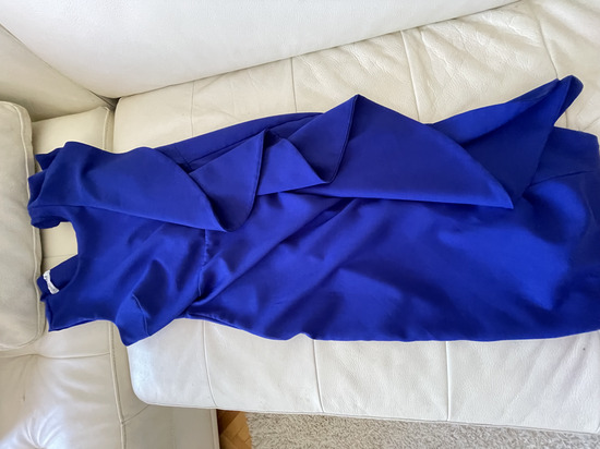 Kraljevsko plava haljina sa karnerom
