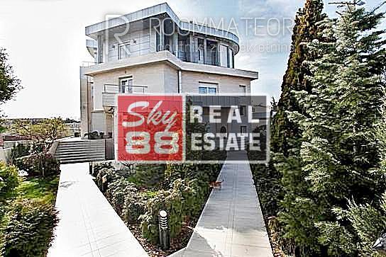 Kuća na prodaju, 800m2, 3.500.000€