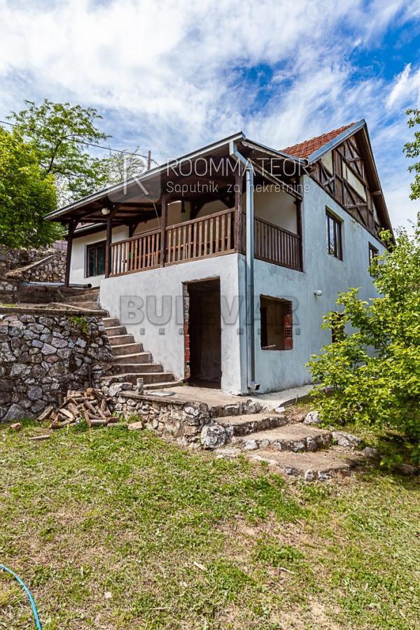 Sinđelićev trg, Kuća na prodaju, 129m2, 85.000€