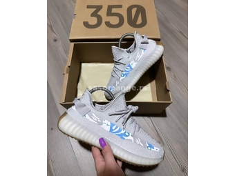 Adidas Yeezy Boost patike