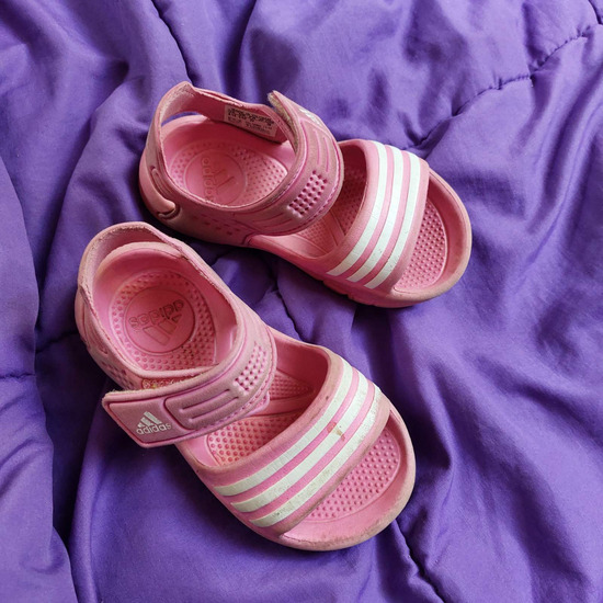 Sandale adidas za devojčicu