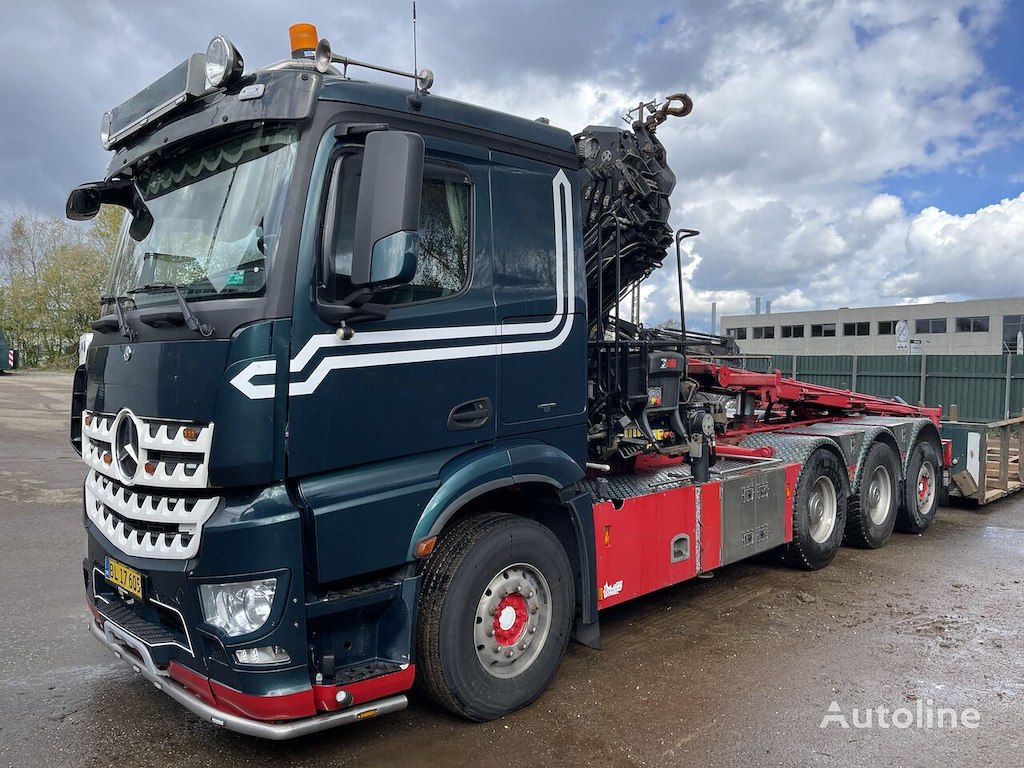 Mercedes-Benz Arocs 3251 kamion sa kukom za podizanje tereta