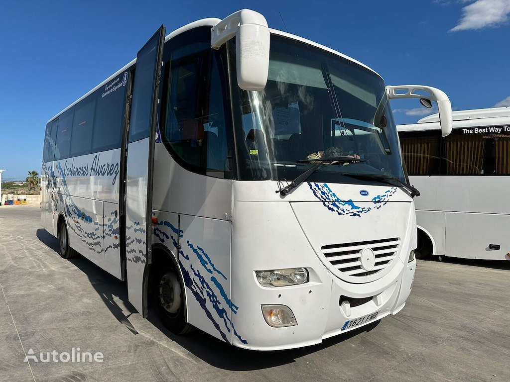 Mercedes-Benz Andecar turistički autobus