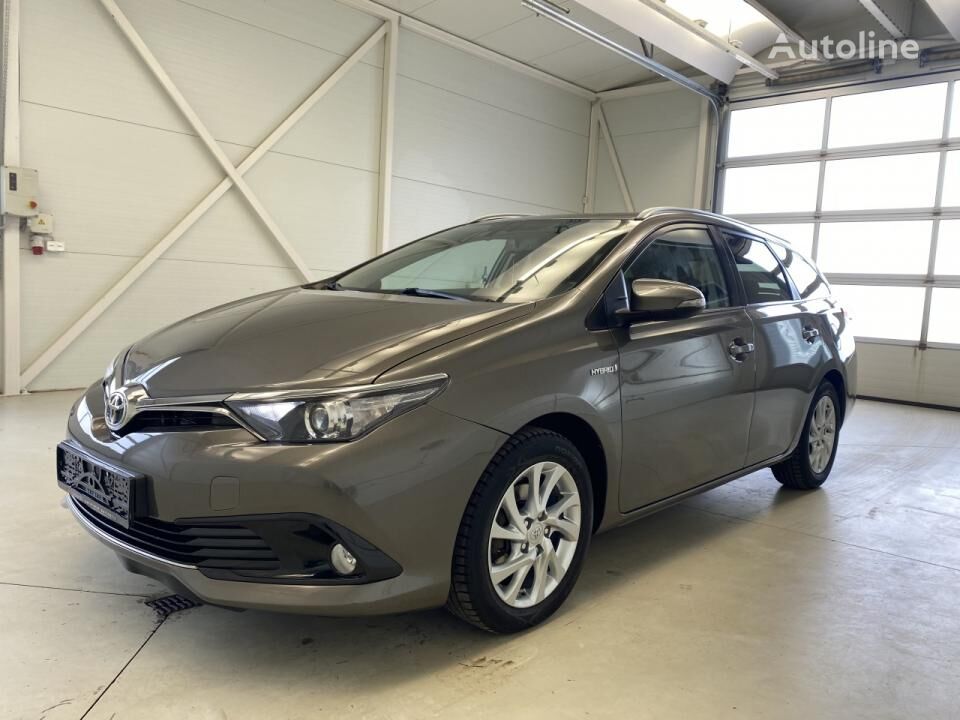 Toyota Auris 1.8 Hybrid Touring Sports karavan